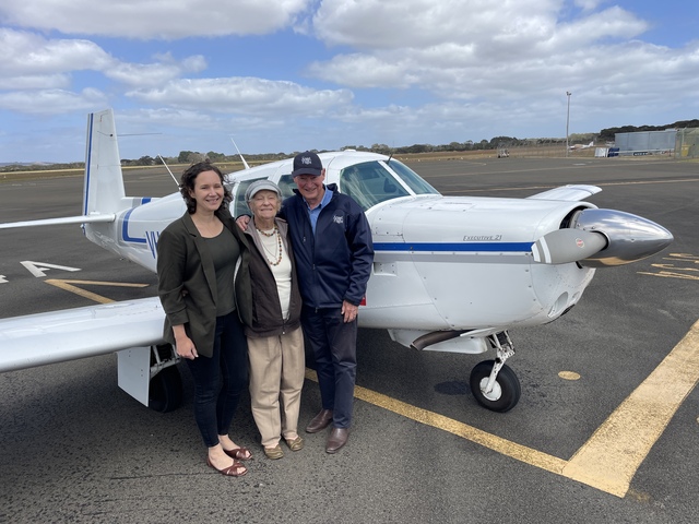 91 year old gives back to Angel Flight after her first flight | The ...