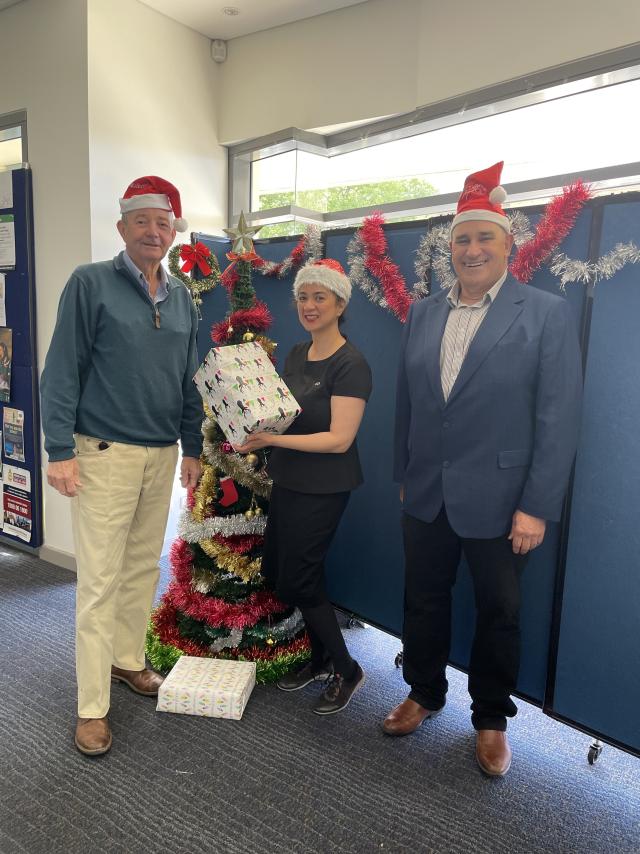 Mayor’s Christmas Tree Appeal 2024: Spreading joy to KI families | The ...