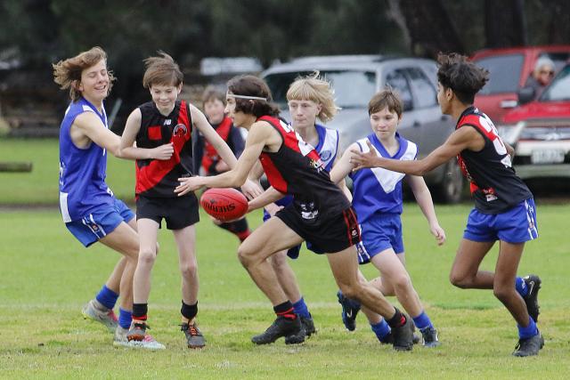 Junior footy action | The Islander