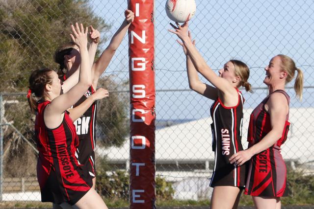Netball semi-finals at Kingscote: PHOTOS | The Islander