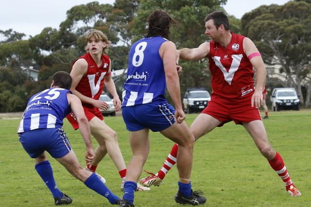 Senior footy action at Parndana: PHOTOS | The Islander