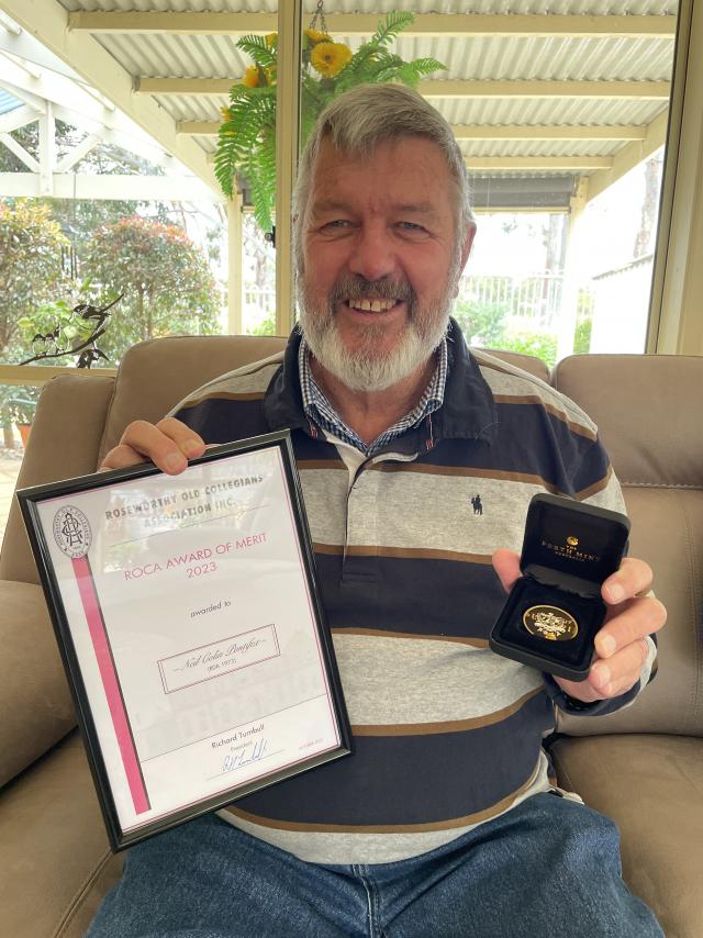 KI cropper Neil Pontifex receives Roseworthy Old Collegians award | The ...