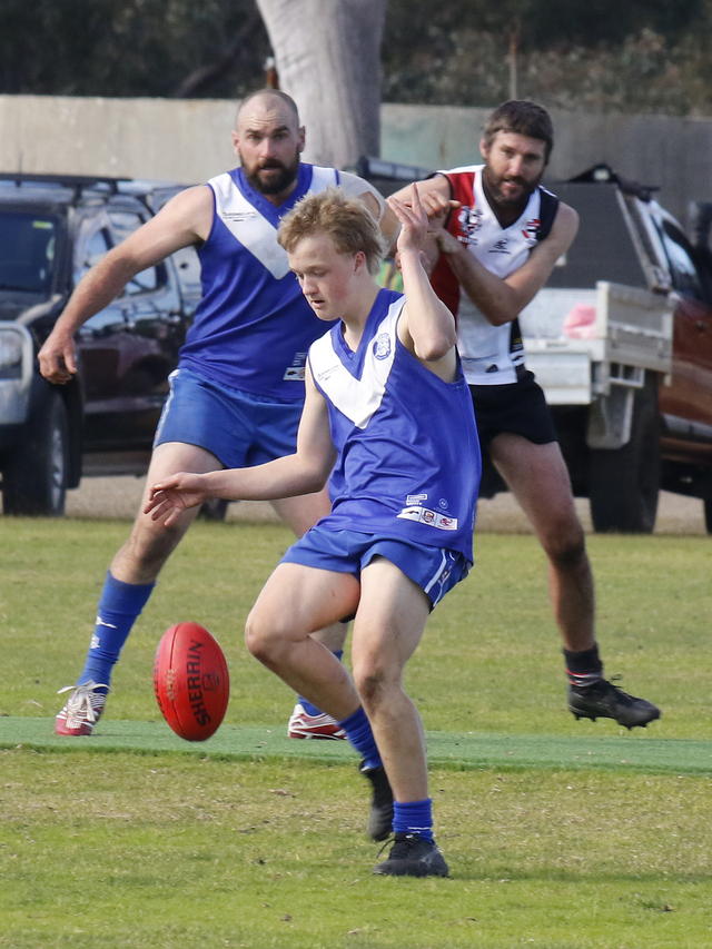 Wisanger’s Reserves win at Western Districts | The Islander