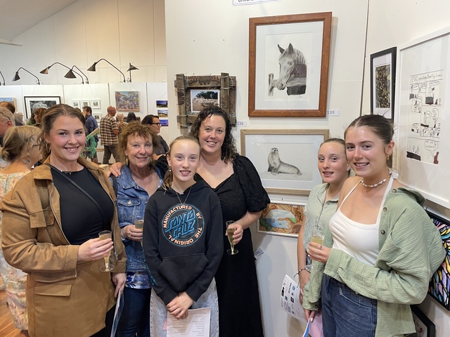 Faces at Kangaroo Island Easter Art Show opening night: PHOTOS | The ...