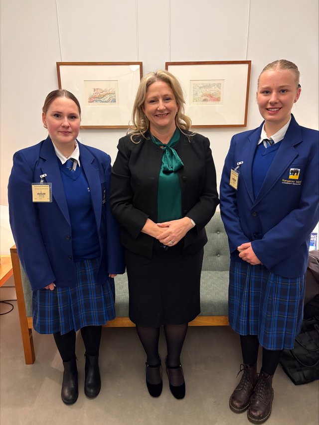 Drive Alive campaign members attend Australian Road Safety Awards at ...